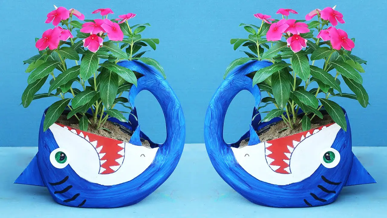 Dive into Creativity: How to Make Shark-Shaped Plant Pots from Plastic ...