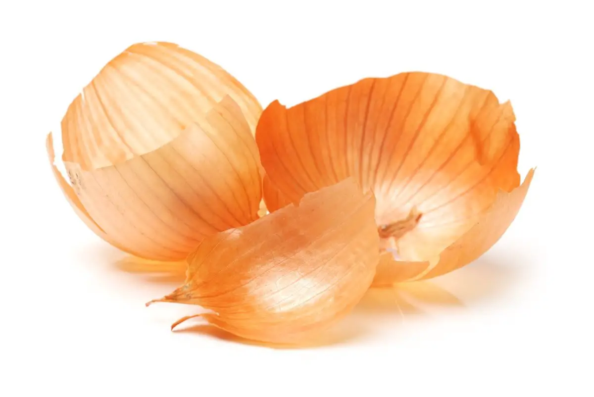 Onion peels: you can't imagine how many things you can do with them ...
