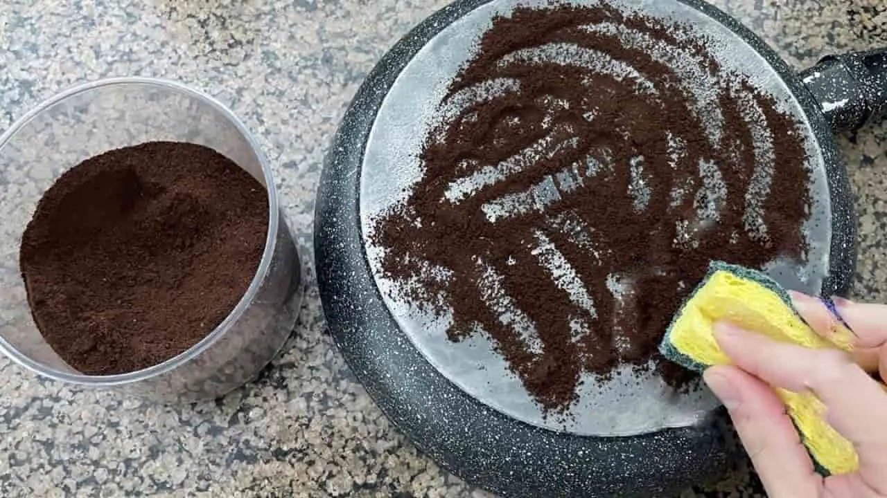 With This Simple Trick, You Can Make Any Pan Non-Stick and Save Money ...