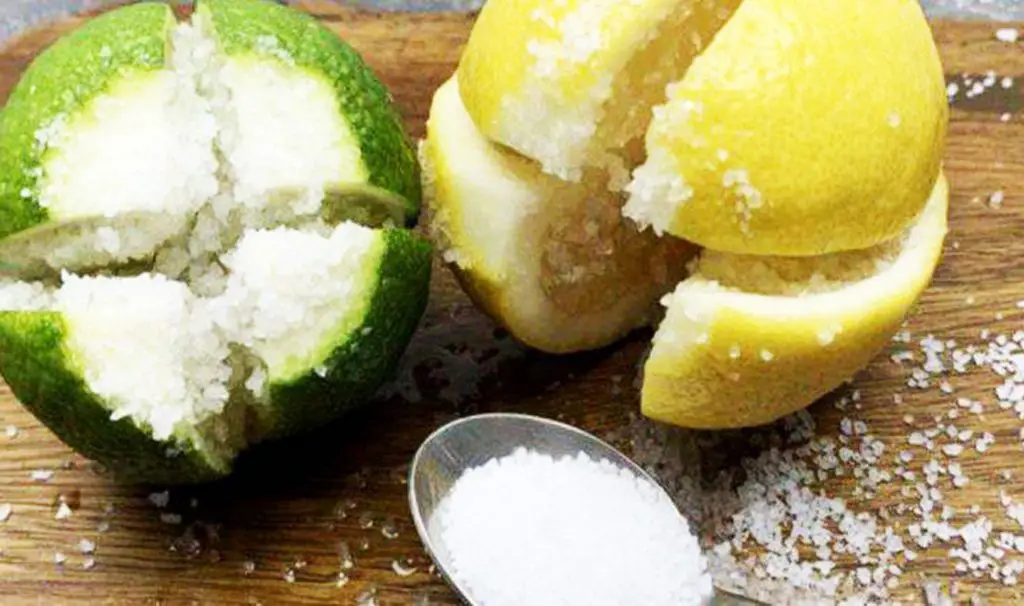 Grandma's trick of pouring salt on a lemon: here's what it's for - Home ...