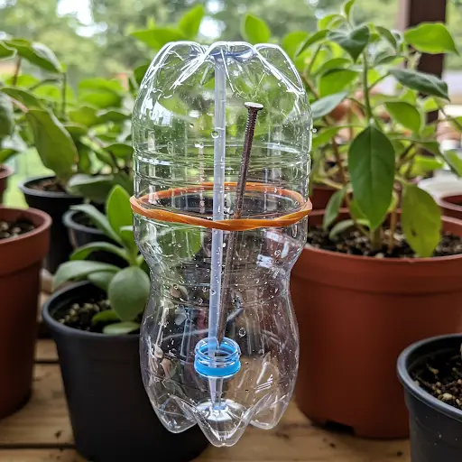 SIMPLE IRRIGATION SYSTEM DROP BY DROP: Make a homemade super dropper ...